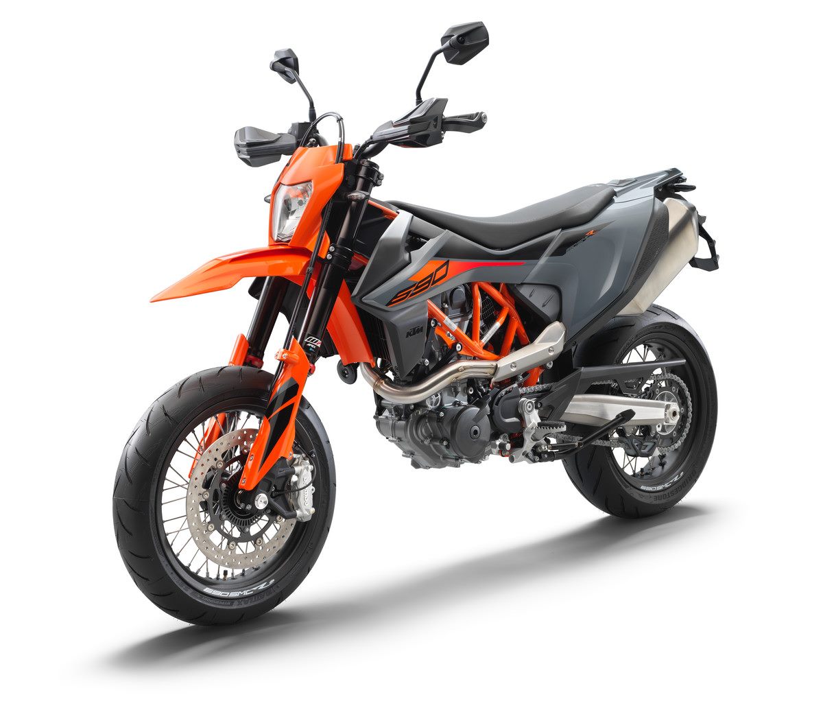 Die neuen KTM 690 SMC R & Enduro R 2021